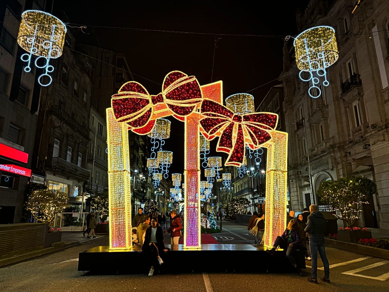 Las luces de Navidad de Vigo 2025: qué ver, encendido, horario, guía completa